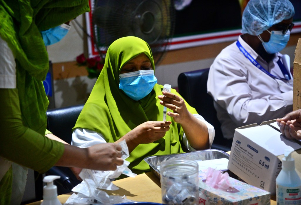 CARE case studies on COVID-19 vaccination delivery in six countries ...