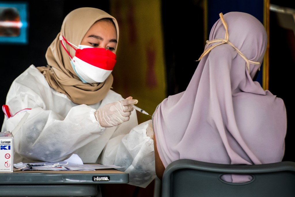 Cost-effectiveness analysis of Japanese Encephalitis vaccination program in Bali Province ...